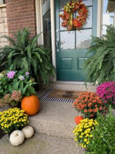 Cozy Up Your Entry: Affordable Small Fall Porch Ideas - Perfecting Places