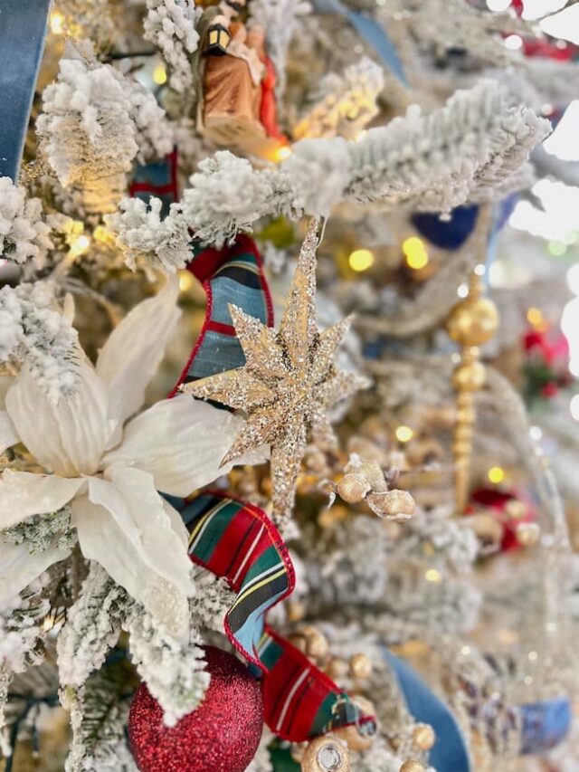 Craft Your Own Magic: 3D Folded Paper Christmas Star Ornaments ...