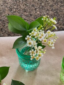 Tinting Glass Jars with Mod Podge – A Stunning DIY Makeover ...